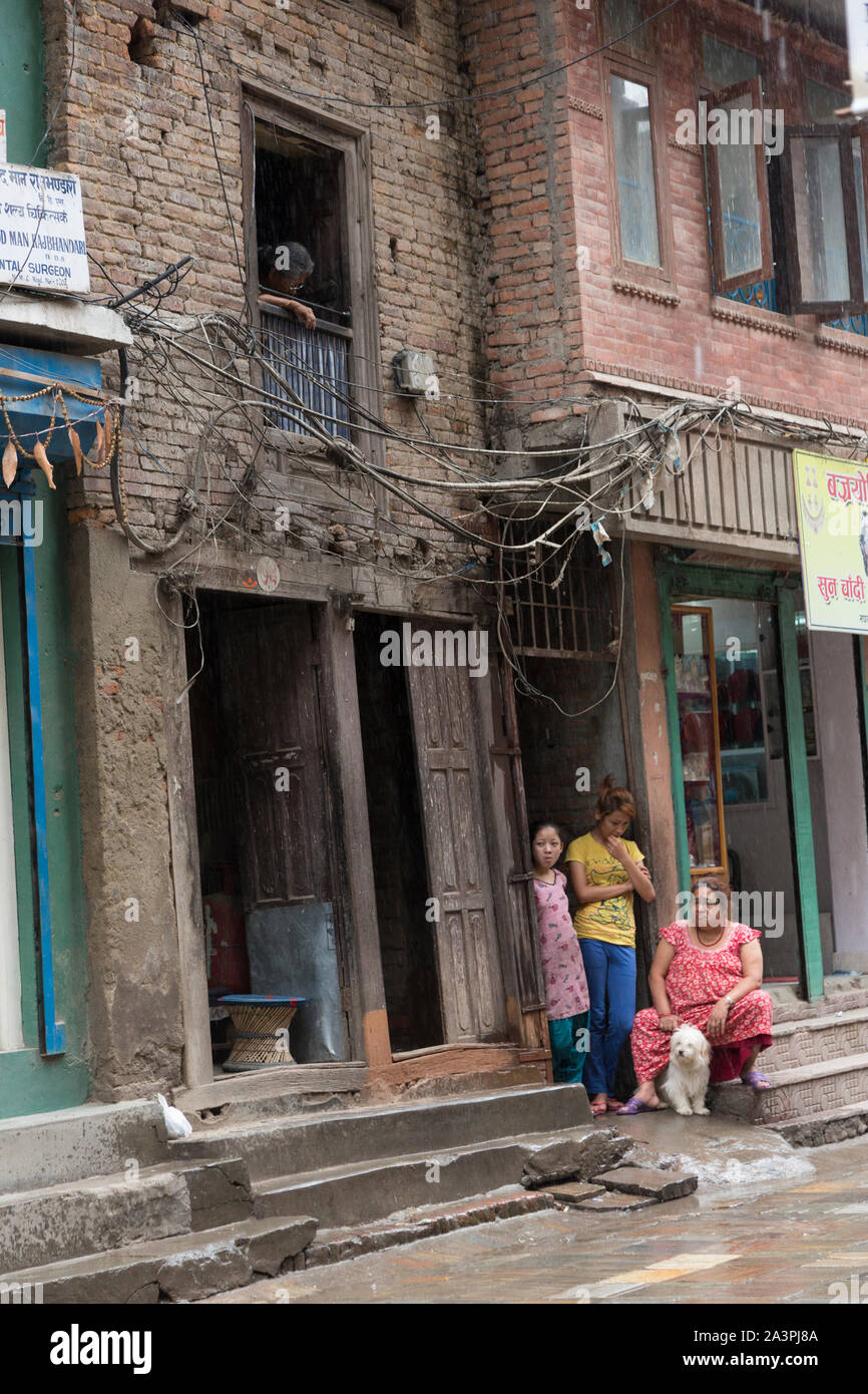 Streetlife in nepal hi-res stock photography and images - Alamy