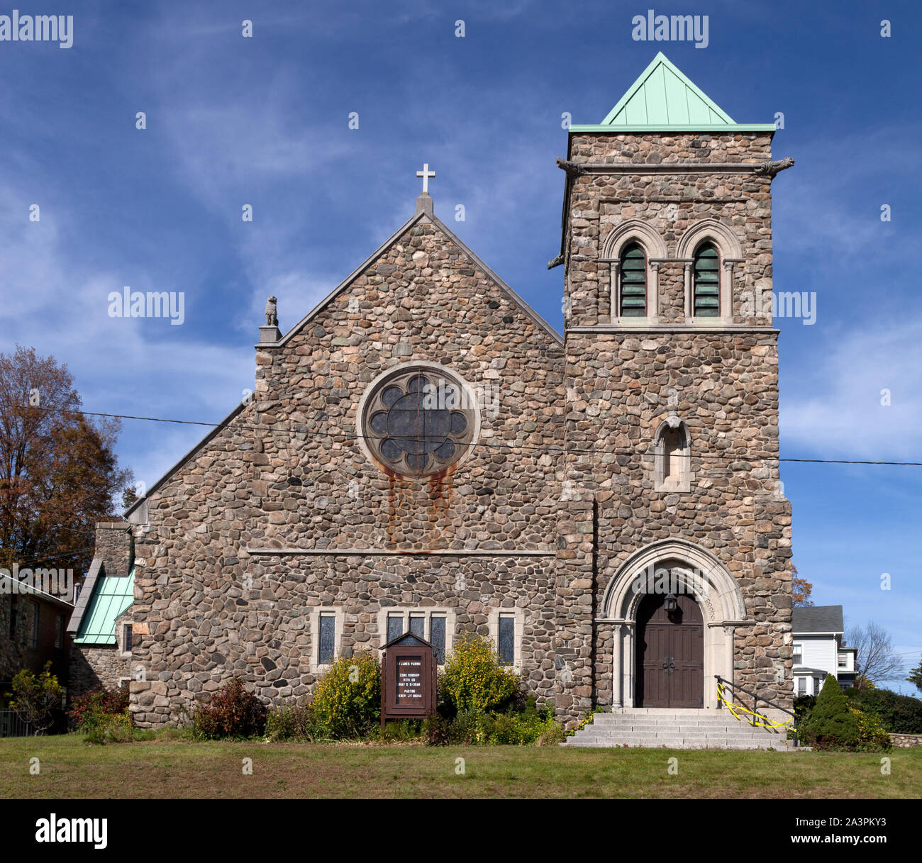 St. James Episcopal Church, Winsted, Connecticut Stock Photo - Alamy