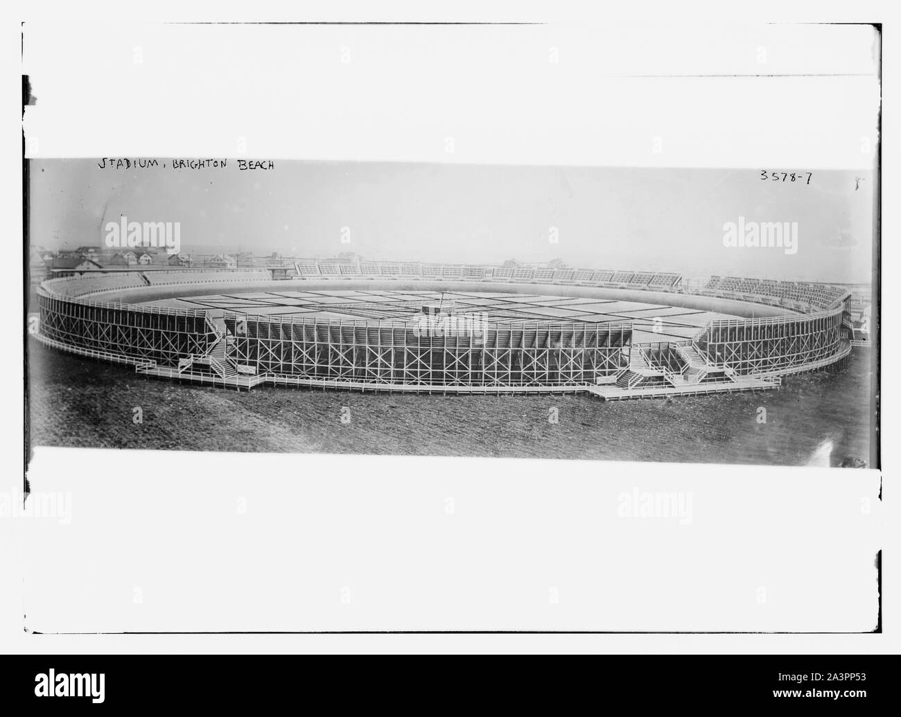 Stadium -- Brighton Beach Stock Photo - Alamy
