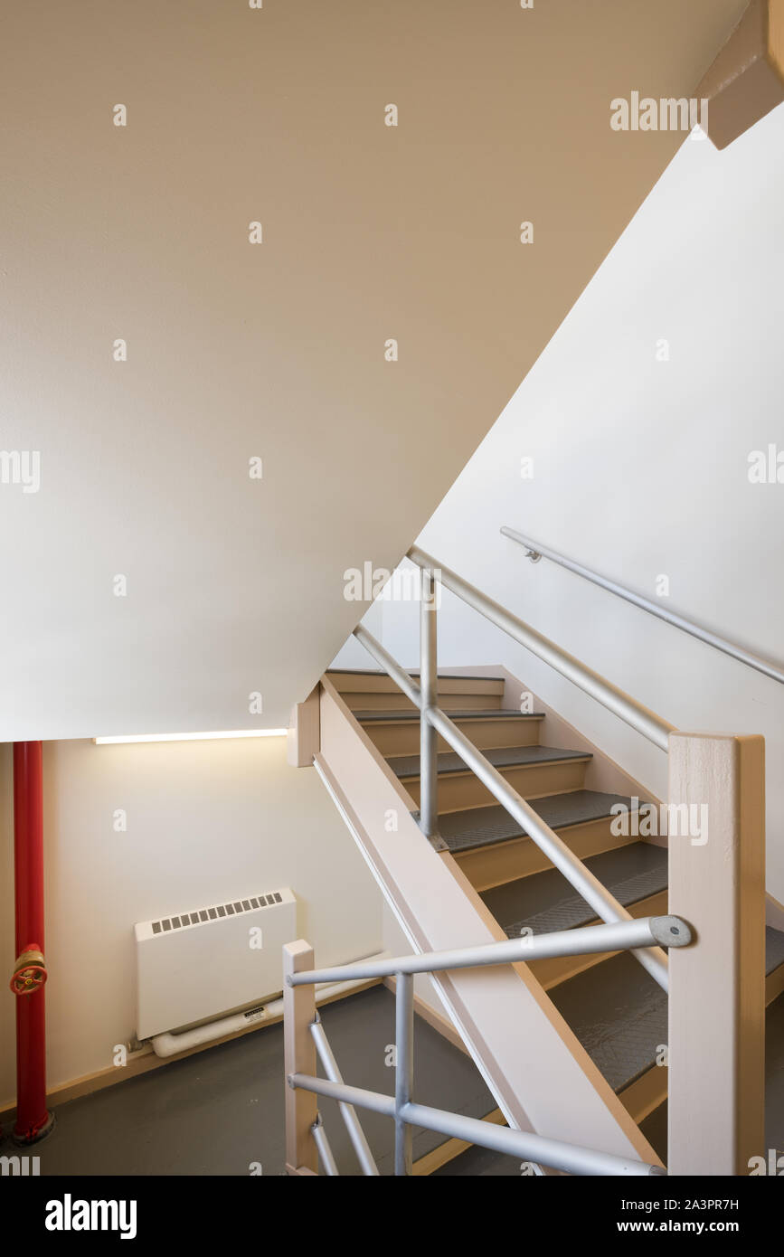 Stairs at Federal Building and U.S. Courthouse and Annex, London ...