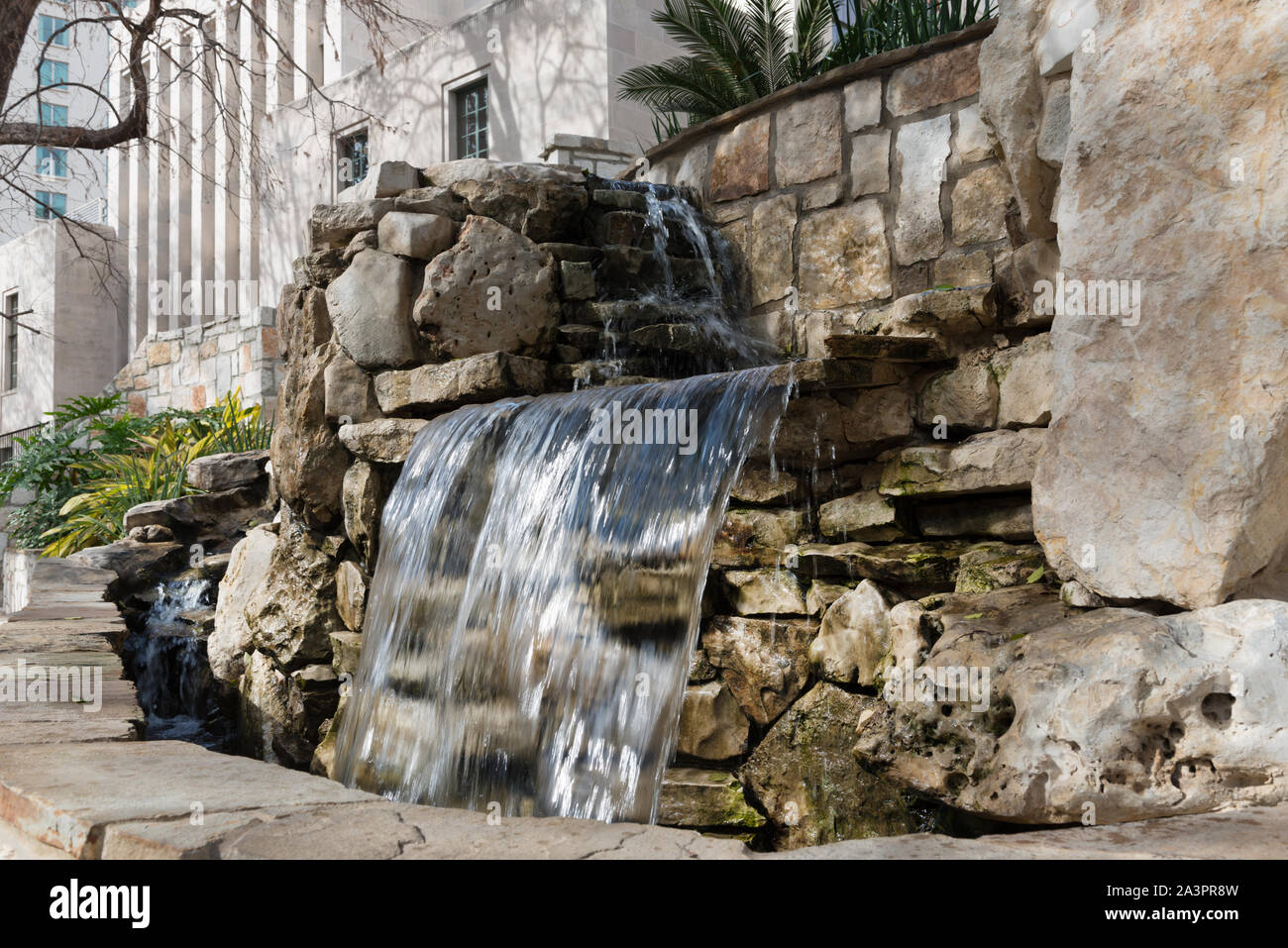 One story waterfall hi-res stock photography and images - Alamy