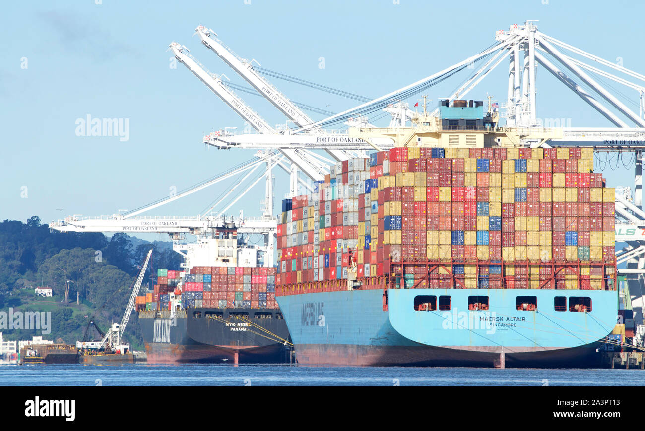 Oakland, CA - February 05, 2019: Cargo ships NAERSK ALTAIR and NYK ...