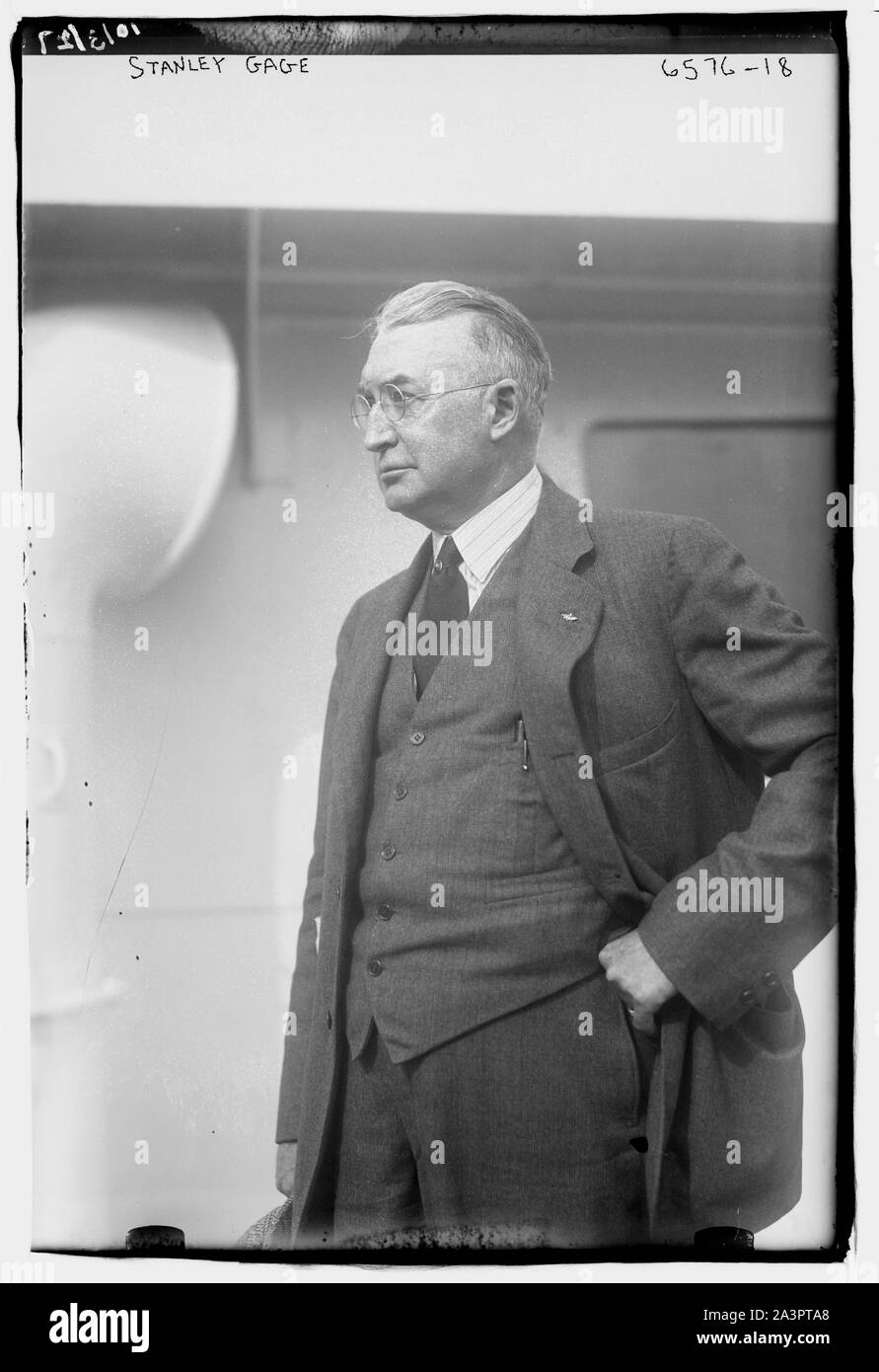 Gage Black and White Stock Photos & Images - Alamy