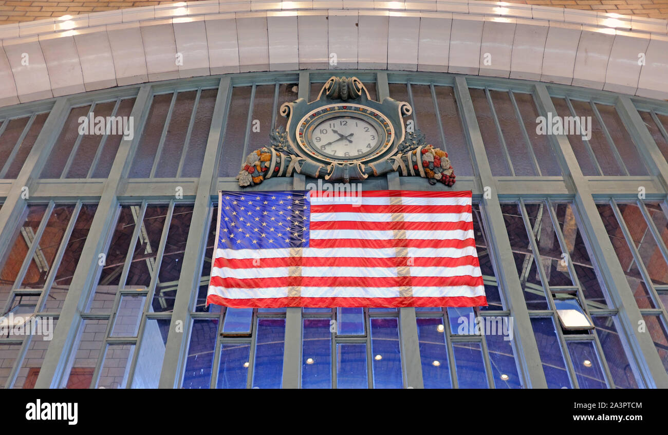 Us flag hanging indoors hi-res stock photography and images - Alamy
