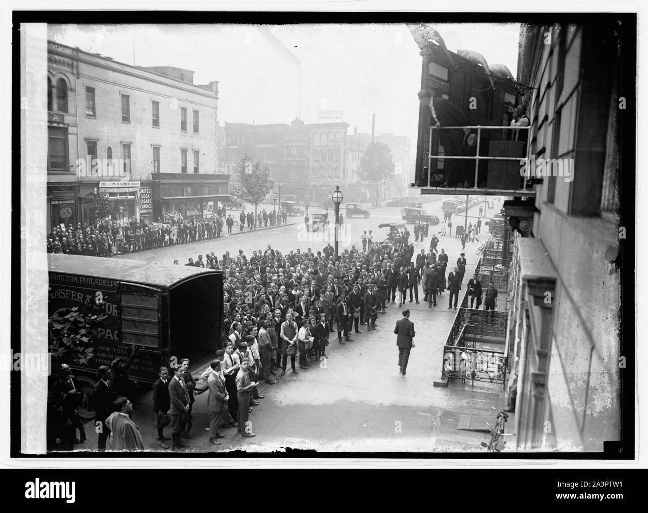 Star score board crowd Stock Photo - Alamy