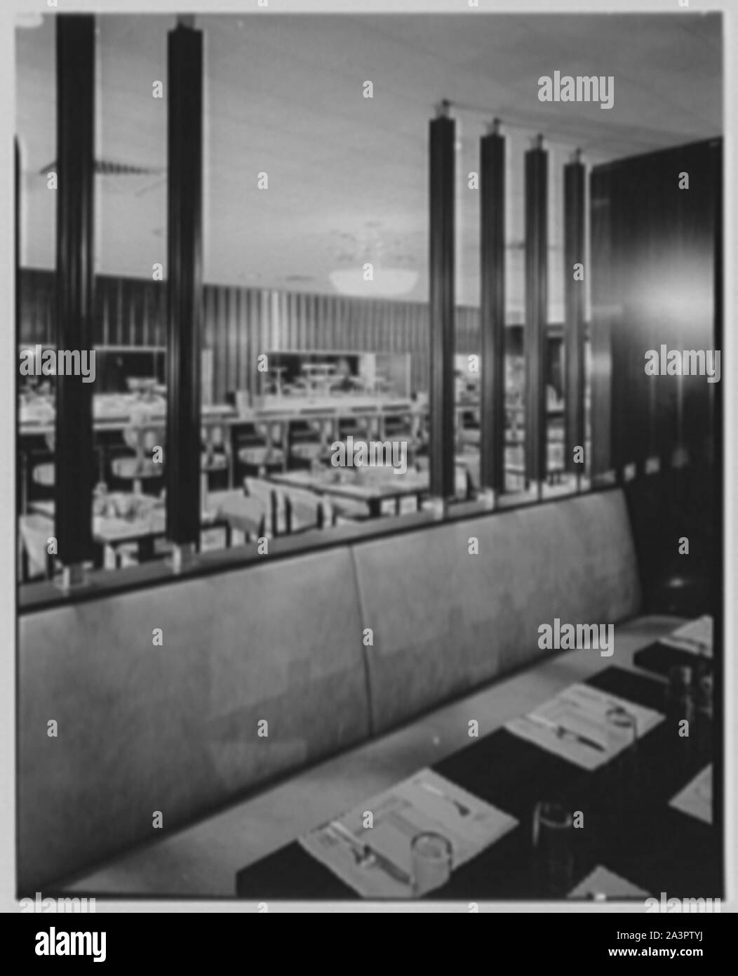 Stark's restaurant, 78th & Madison Ave Stock Photo - Alamy