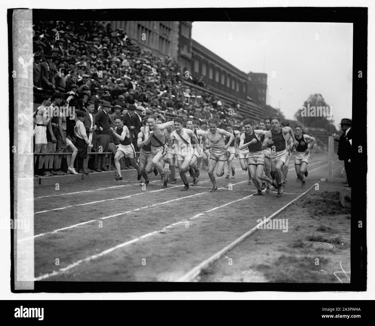 Track start running Black and White Stock Photos & Images - Alamy