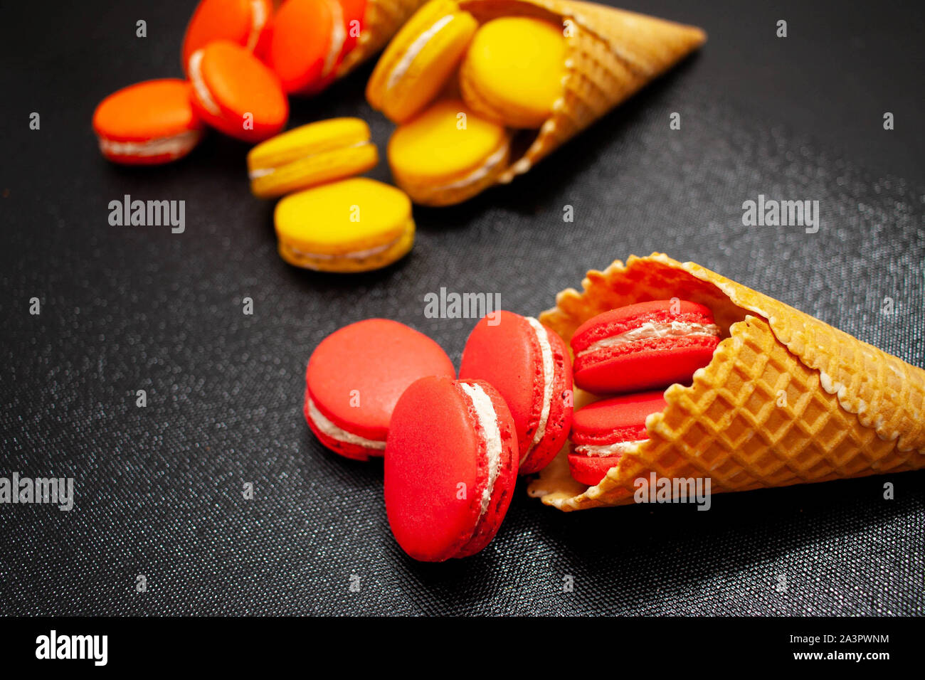 Crunchy macaroons hi-res stock photography and images - Alamy