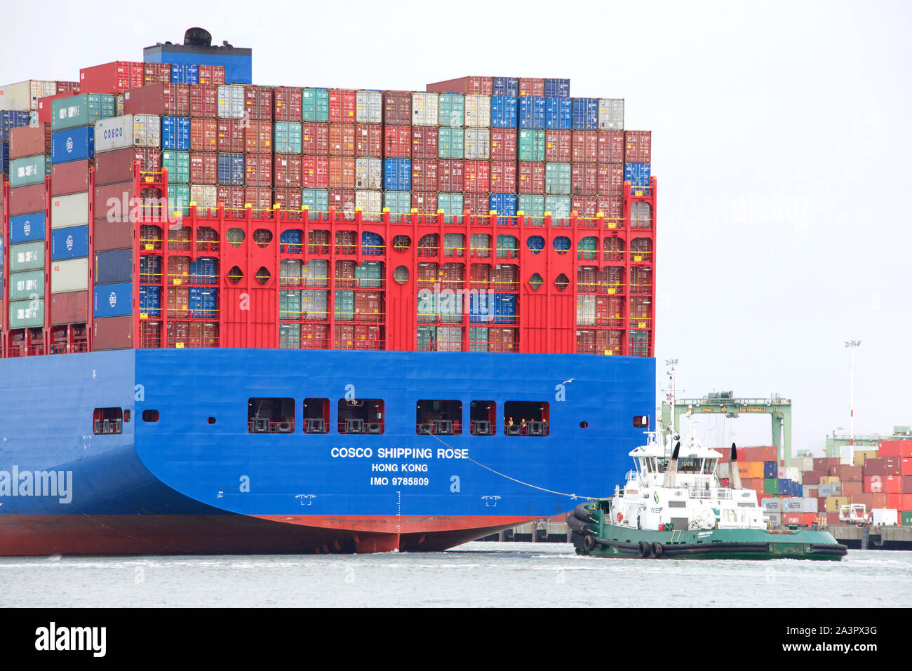 Cosco shipping container vessel hi-res stock photography and images - Alamy