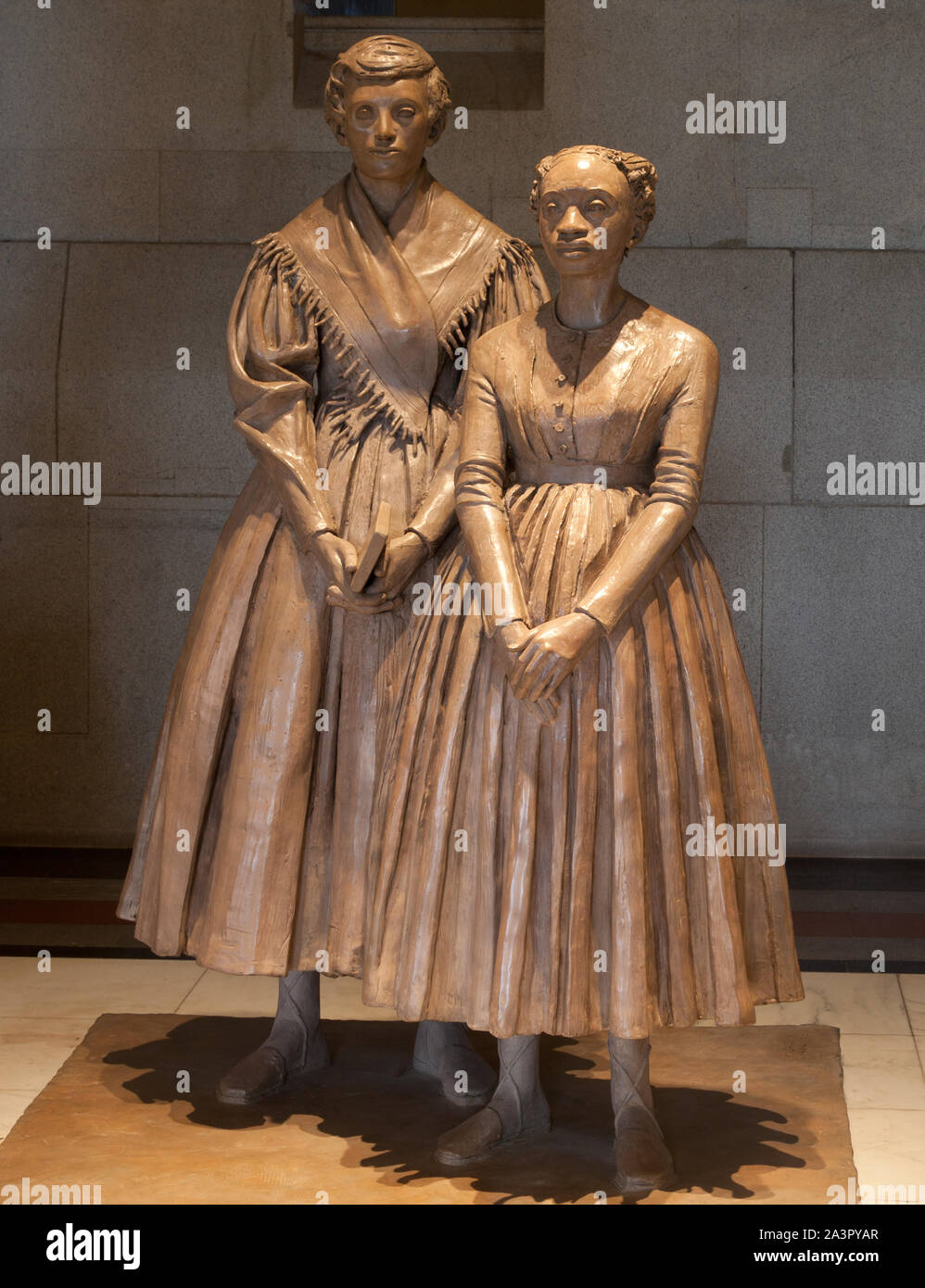 Statues at] the Capitol of Connecticut located in Hartford Stock Photo ...