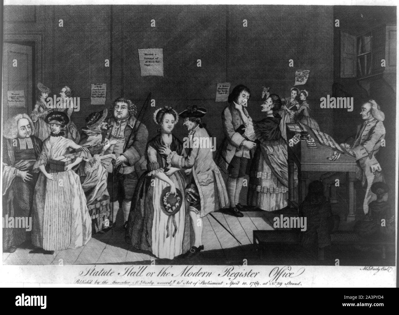 Office building hall hi-res stock photography and images - Alamy