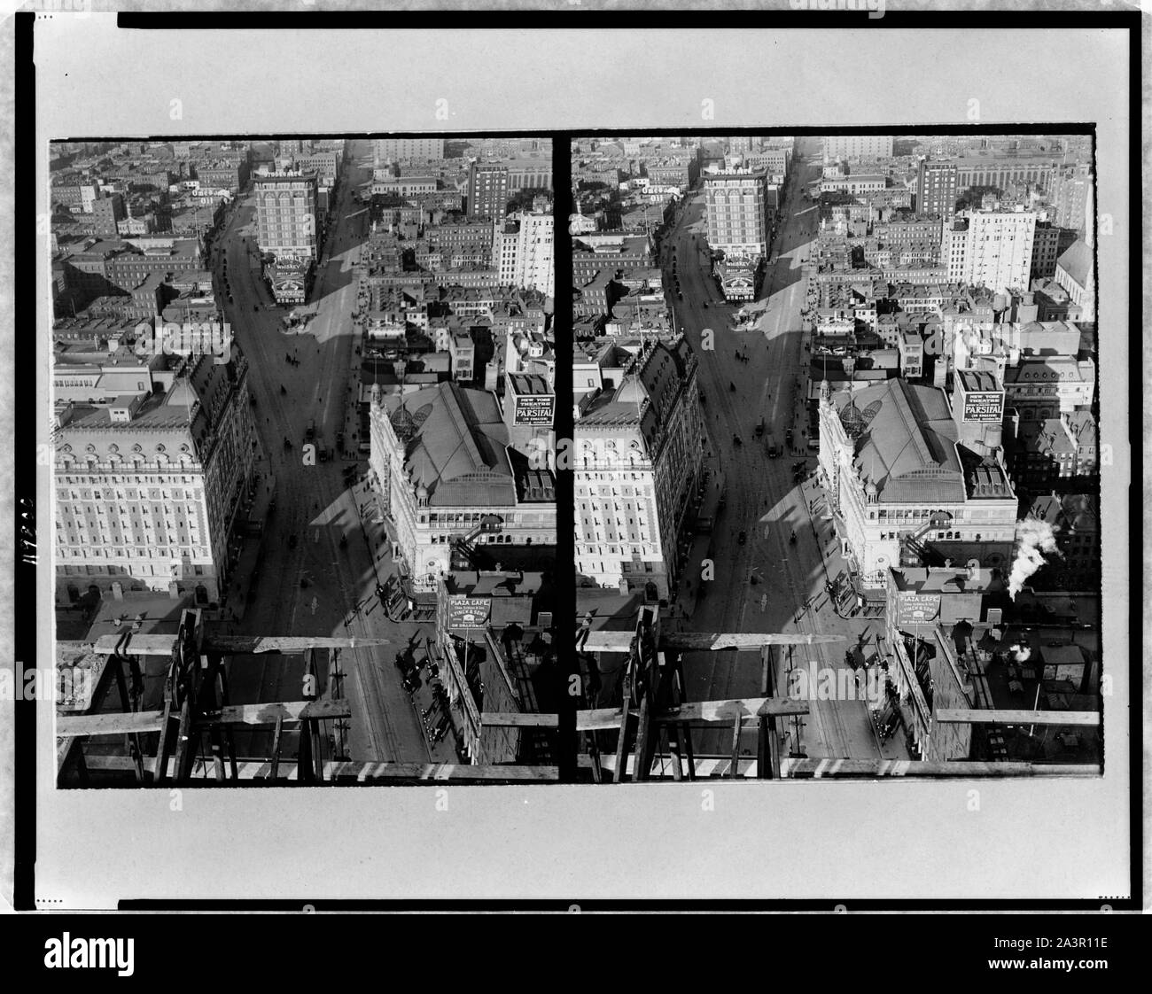 New york showing street hi-res stock photography and images - Alamy