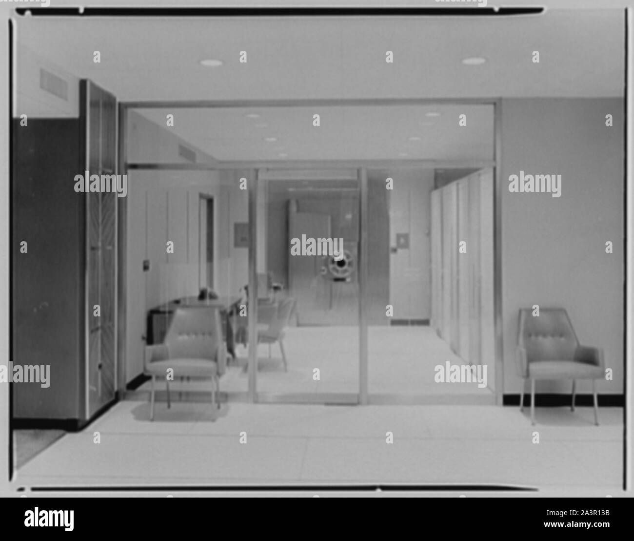 Sterling National Bank, 355 Lexington Ave Stock Photo - Alamy