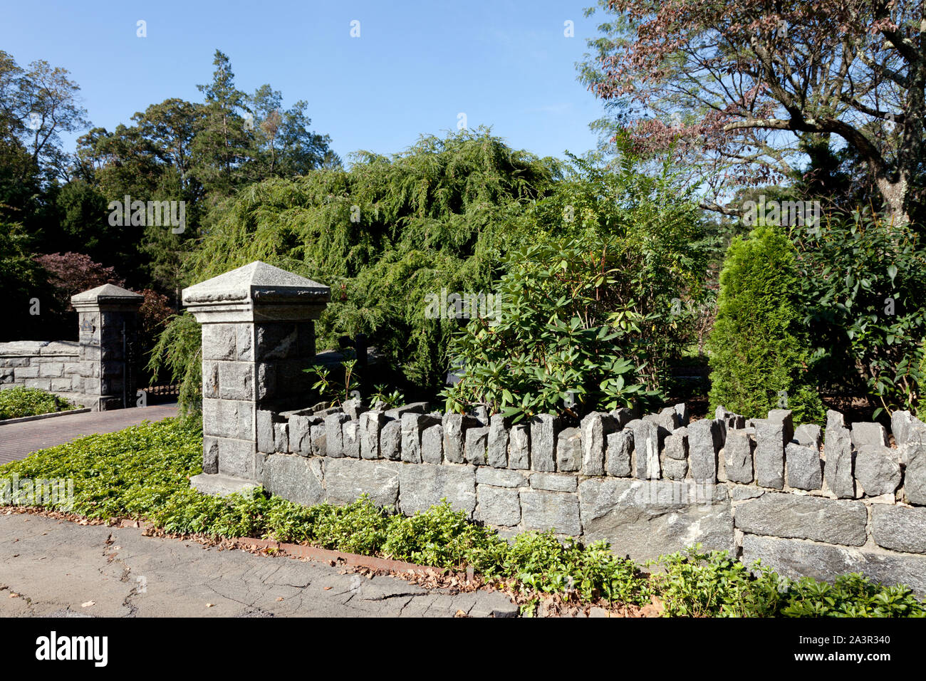 Stone fences, Greenwich, Connecticut Stock Photo - Alamy
