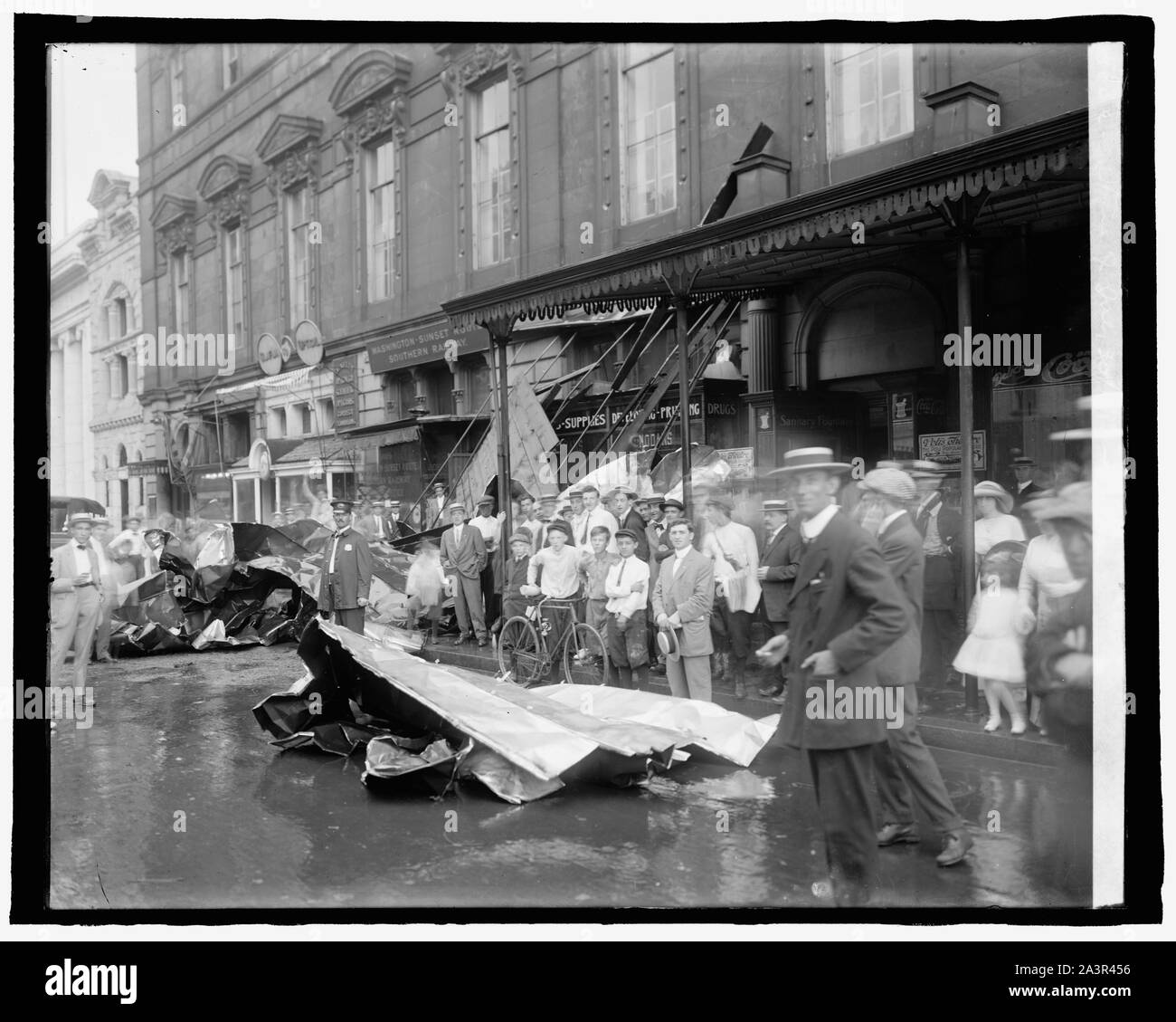Storm response Cut Out Stock Images & Pictures - Alamy