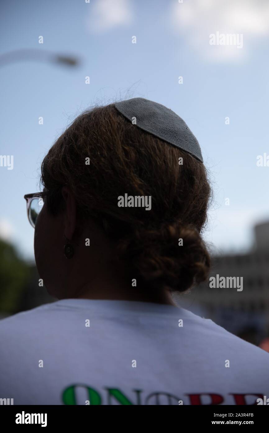 July 4, 2019- Members of jewish activist group Never Again is Now ...