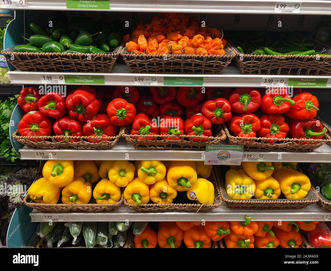 Publix produce display hi-res stock photography and images - Alamy
