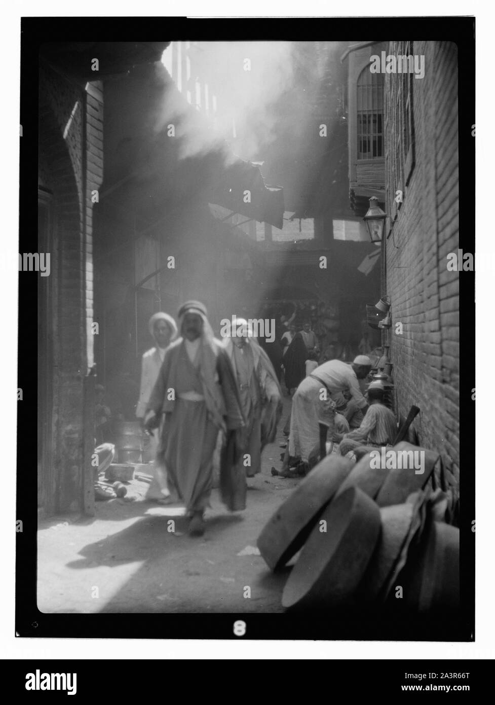 Urban street scene in Cut Out Stock Images & Pictures - Alamy