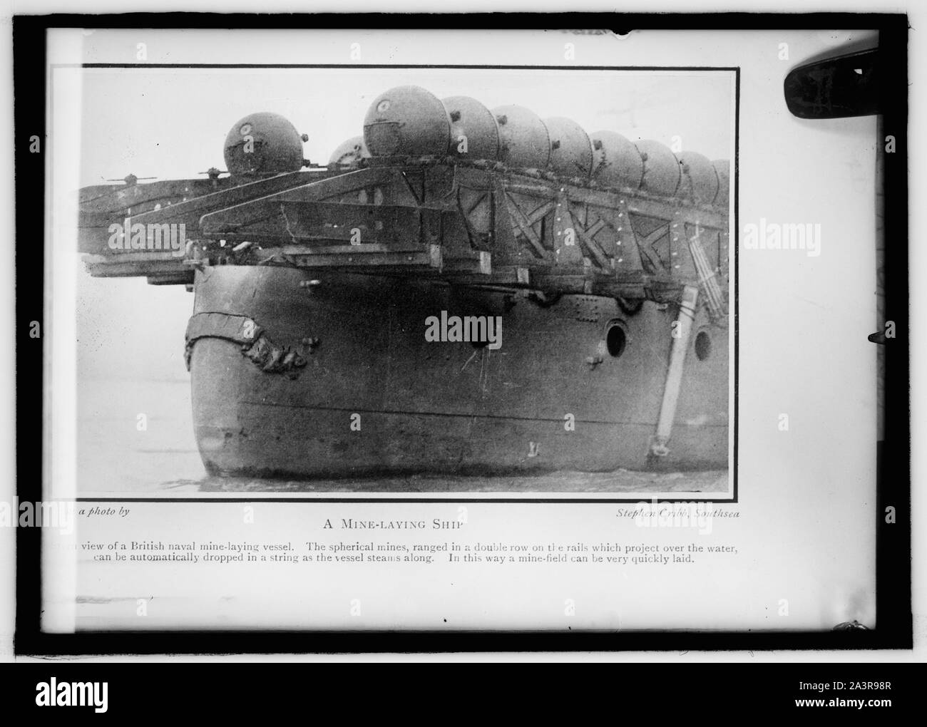 Submarine mine hi-res stock photography and images - Alamy