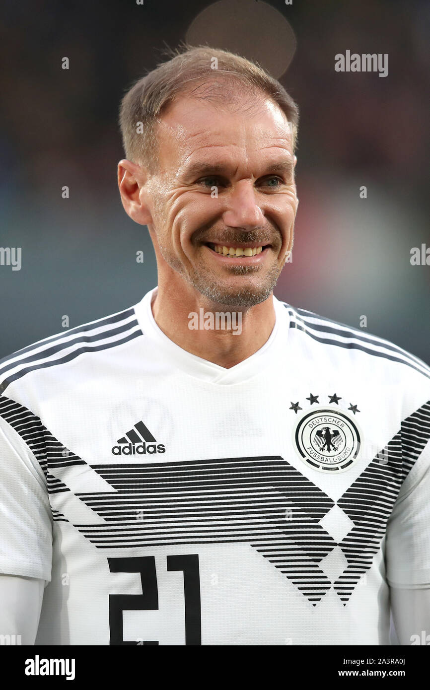 07 October 2019, Bavaria, Fürth: Soccer: DFB-All-Stars against Italy in ...