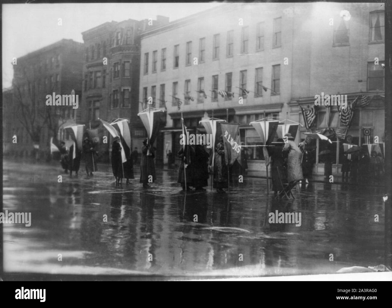 America vote protest Black and White Stock Photos & Images - Alamy