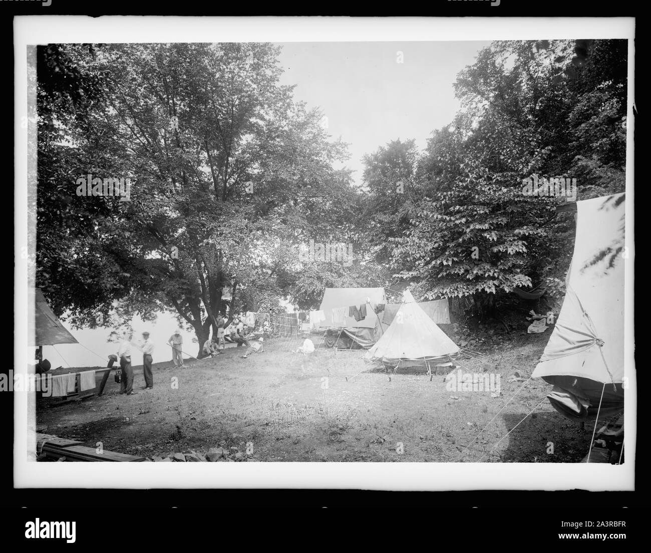 Summer camps children activities hi-res stock photography and images ...