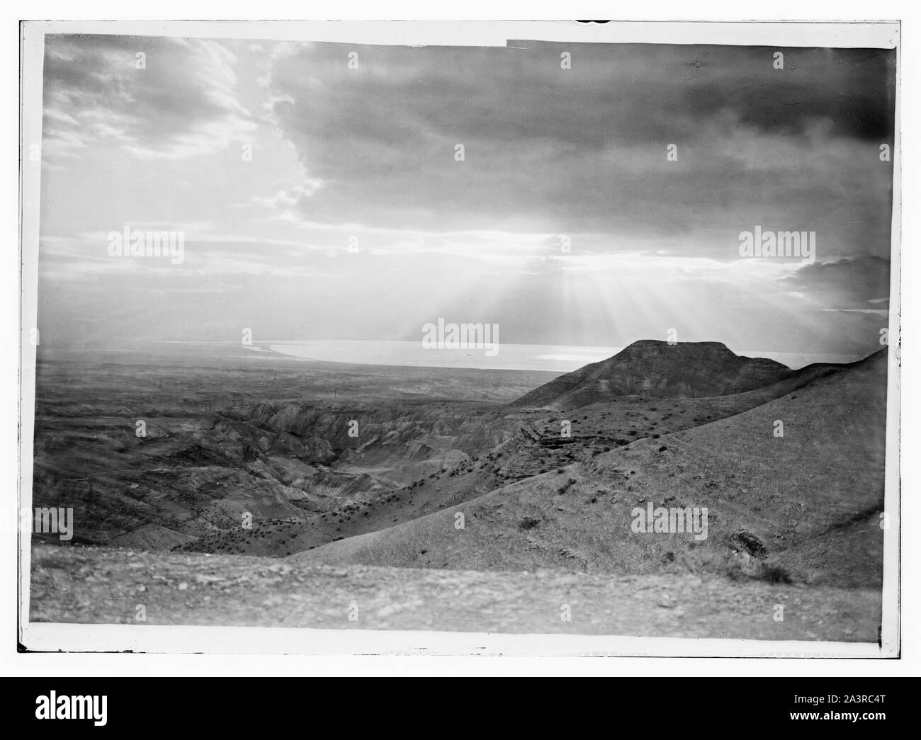 Sun over water Black and White Stock Photos & Images - Alamy