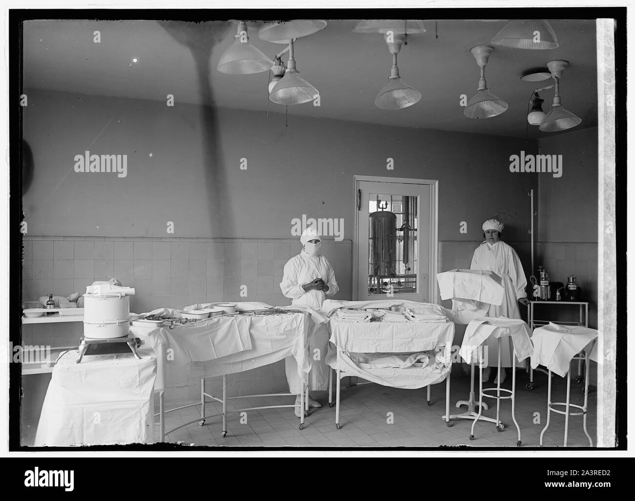 Sterile environment Black and White Stock Photos & Images - Alamy