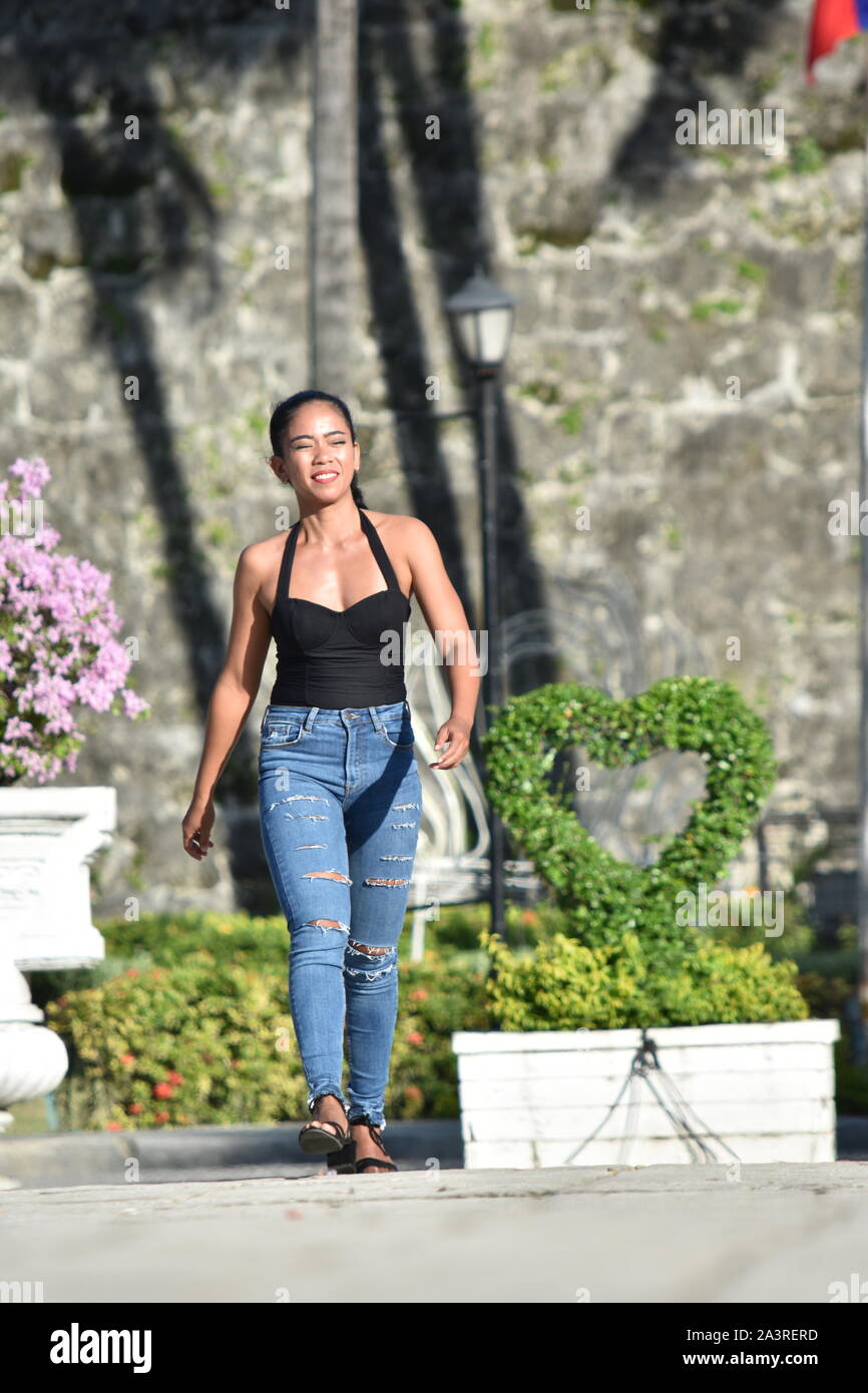 Slender females hi-res stock photography and images - Alamy