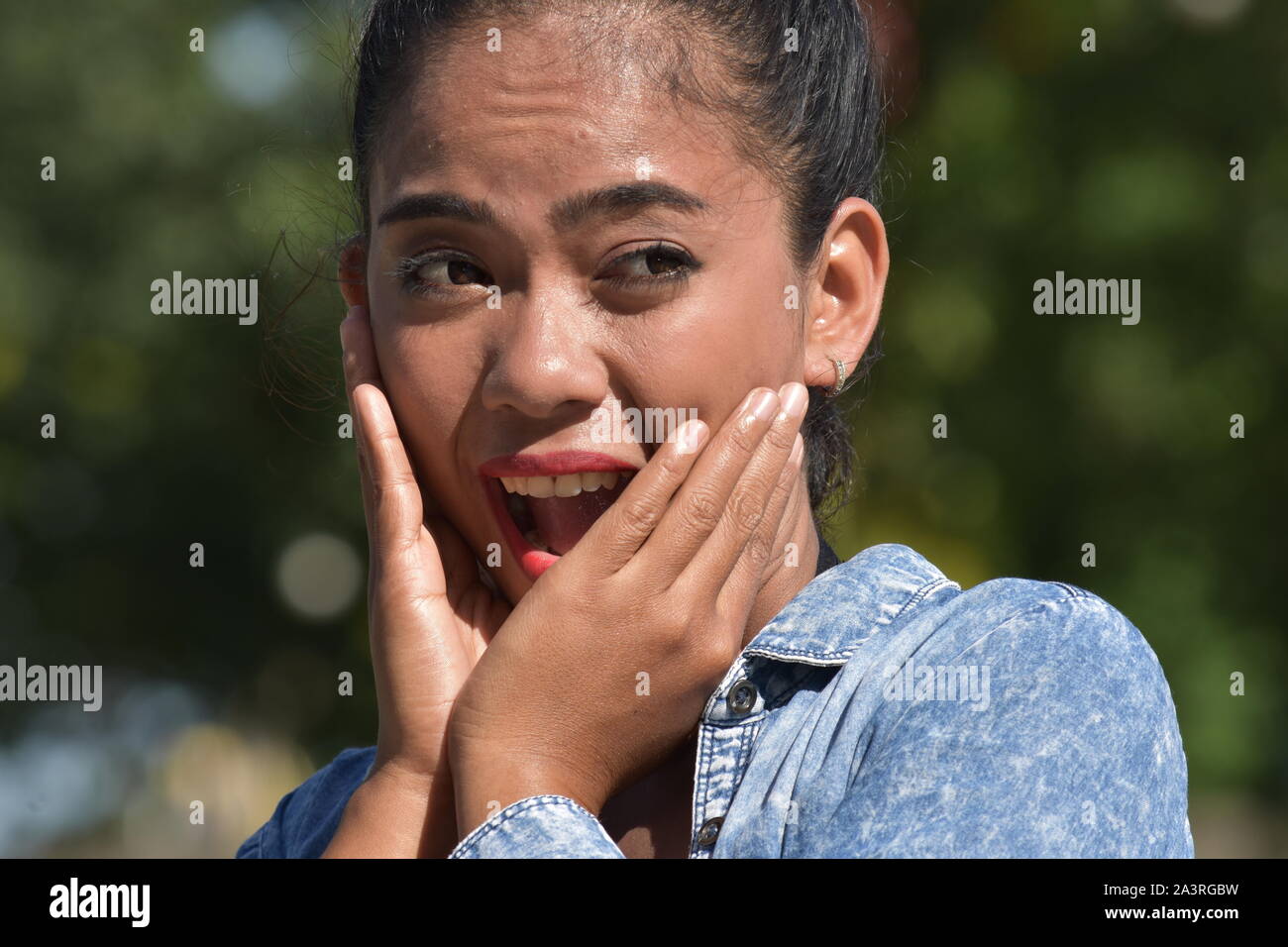 Startled youthful female woman hi-res stock photography and images - Alamy