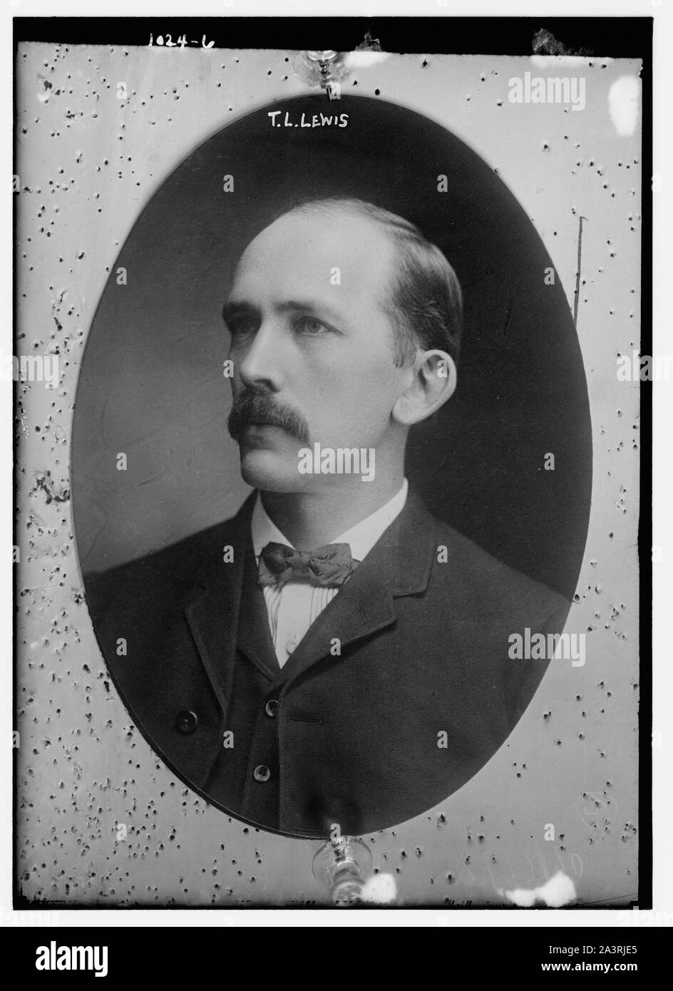 T lewis hi-res stock photography and images - Alamy