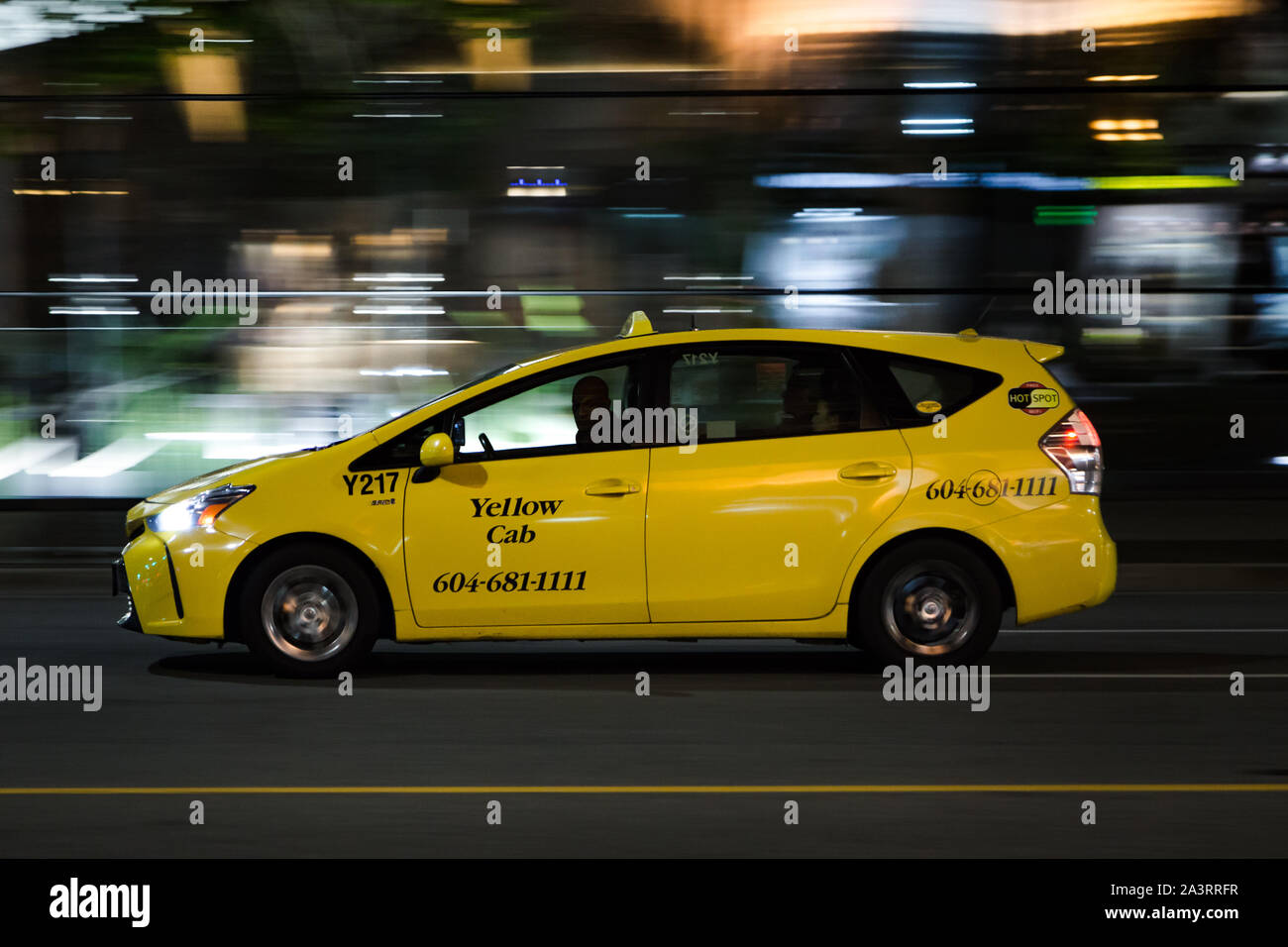 Toyota prius taxi hi-res stock photography and images - Alamy