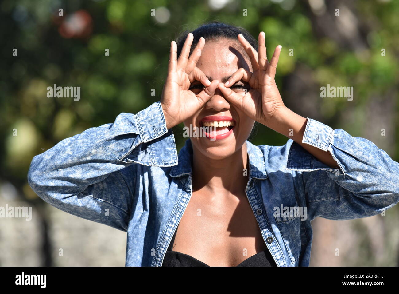 Female search hi-res stock photography and images - Alamy