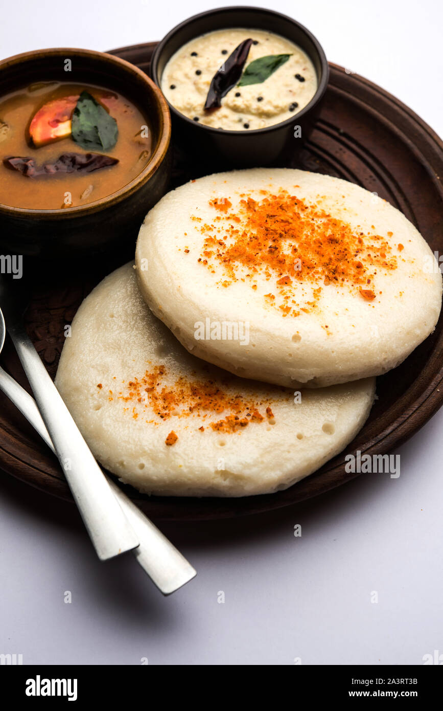 Thatte or Taste Idli also known as Plate Idly is a Popular south Indian ...