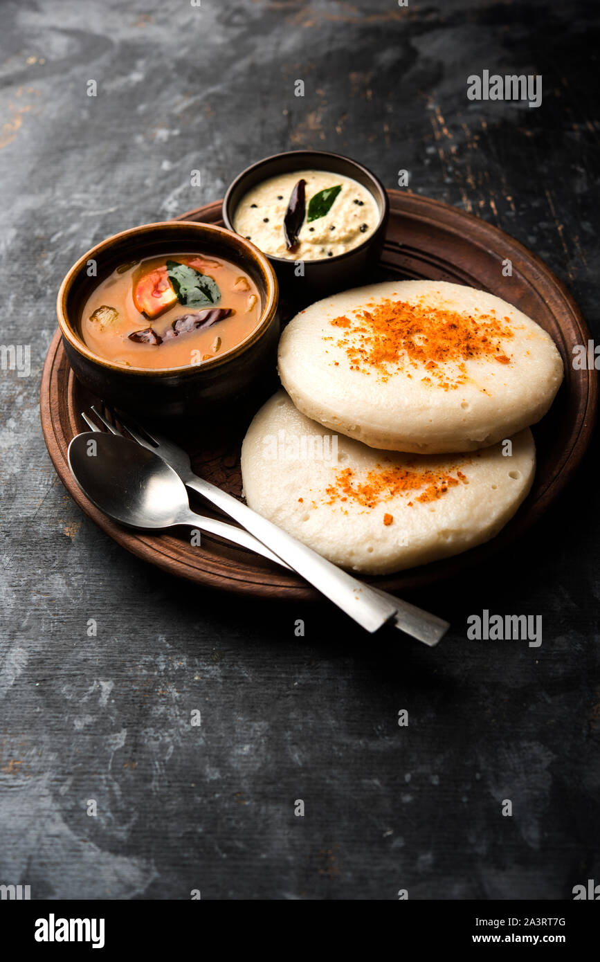 Thatte or Taste Idli also known as Plate Idly is a Popular south Indian ...