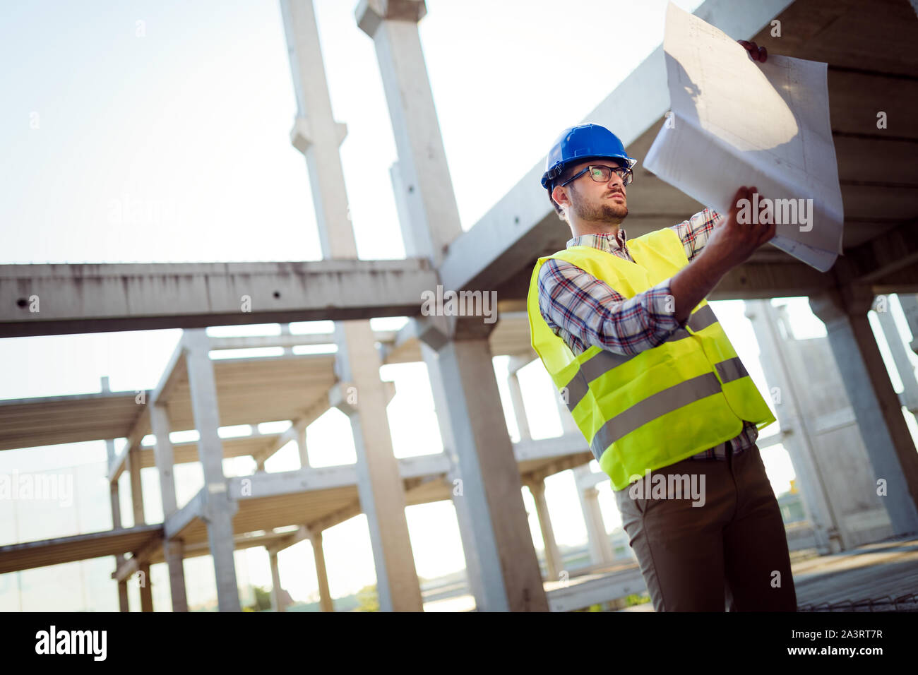 Engineers working construction site hi-res stock photography and images ...