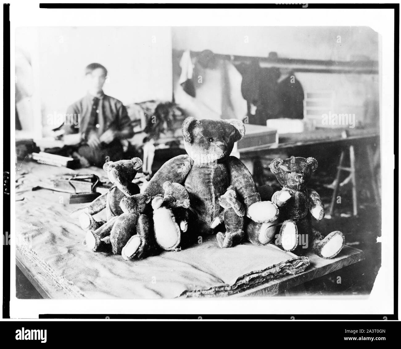 Workers american factory in Cut Out Stock Images & Pictures - Alamy