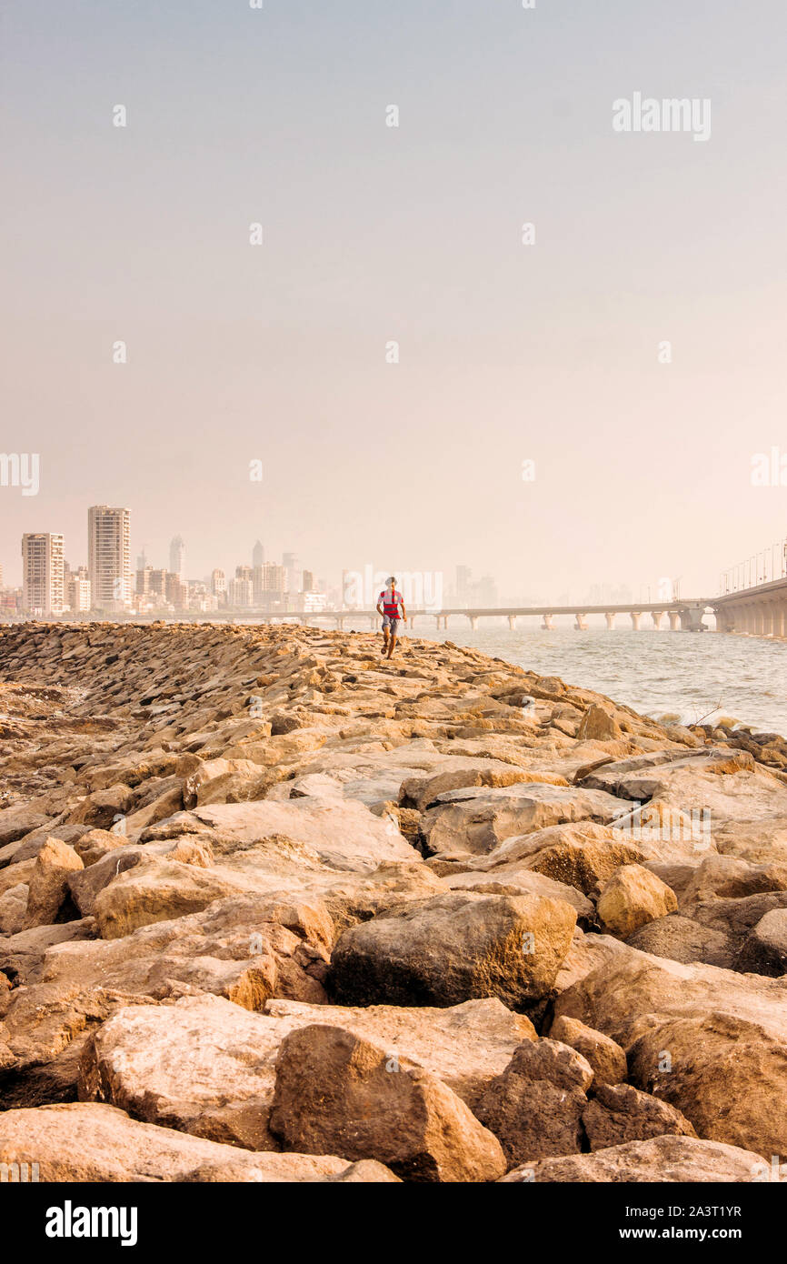 Mumbai bridge india hi-res stock photography and images - Alamy