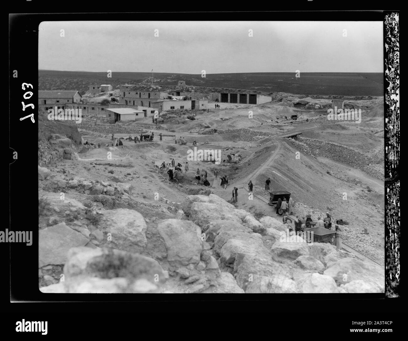 Flanking buildings Black and White Stock Photos & Images - Alamy