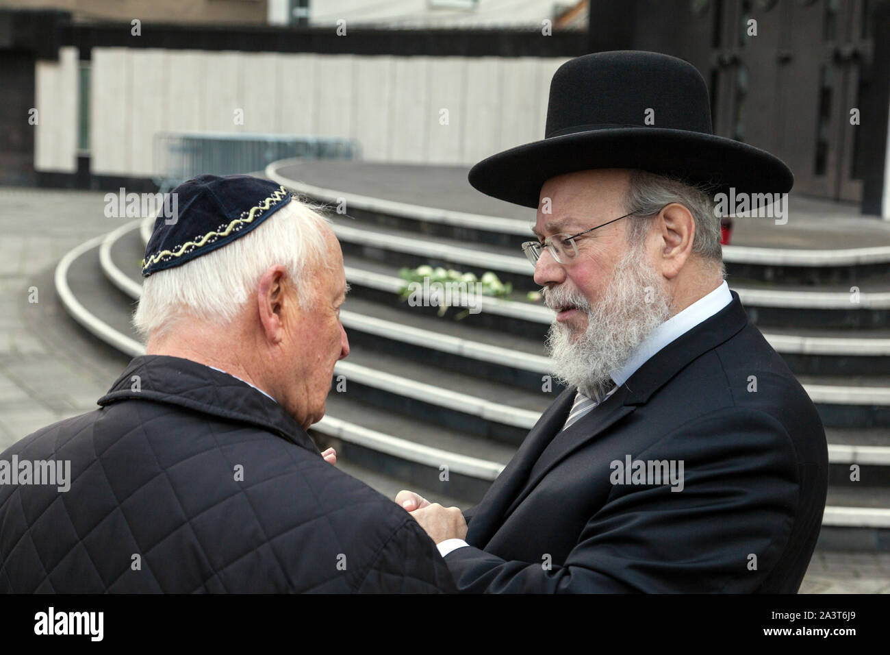 Herbert Rubinstein (GCJZ) in conversation with Chief Rabbi Raphael ...