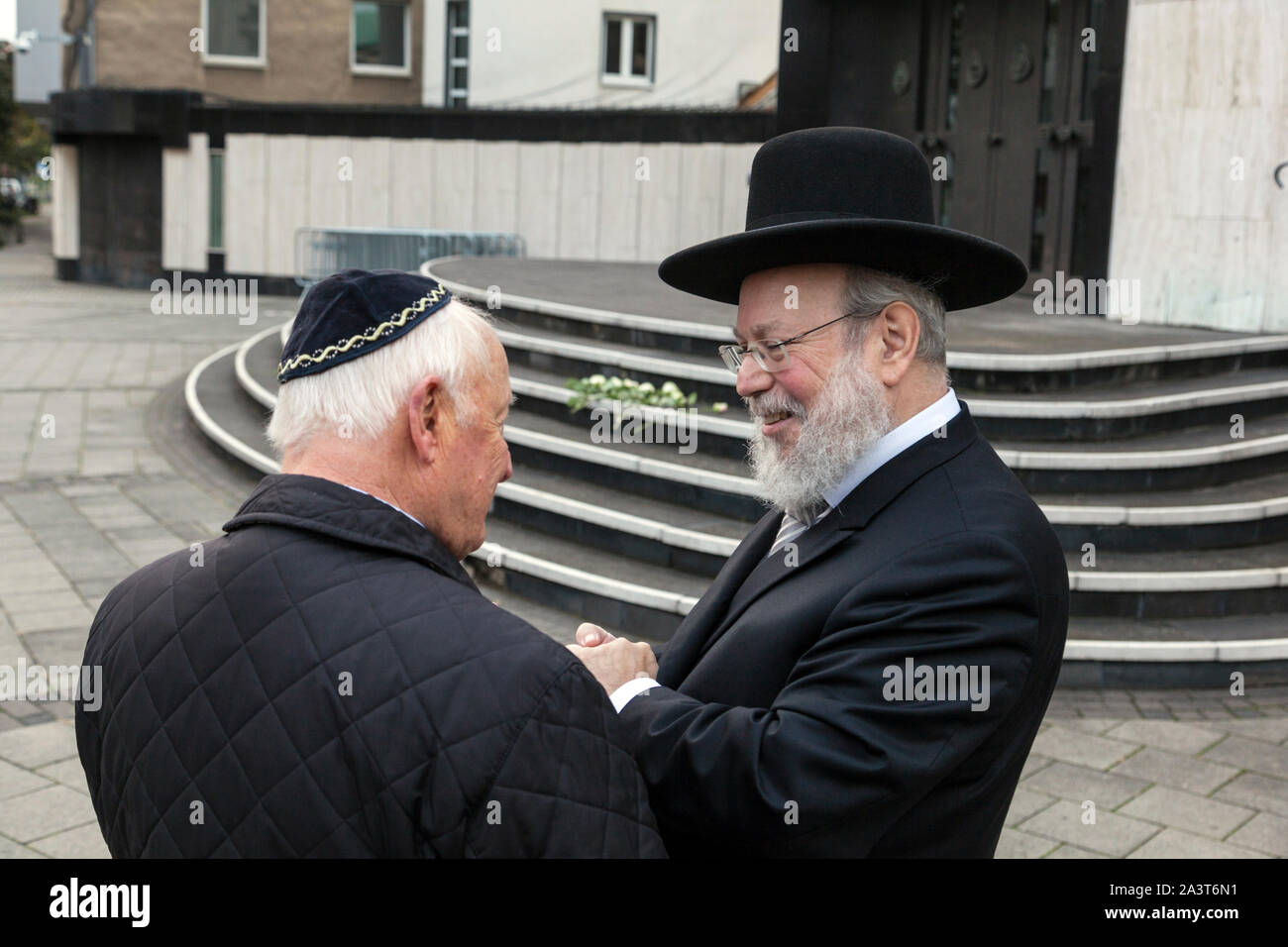 Herbert Rubinstein (GCJZ) in conversation with Chief Rabbi Raphael ...