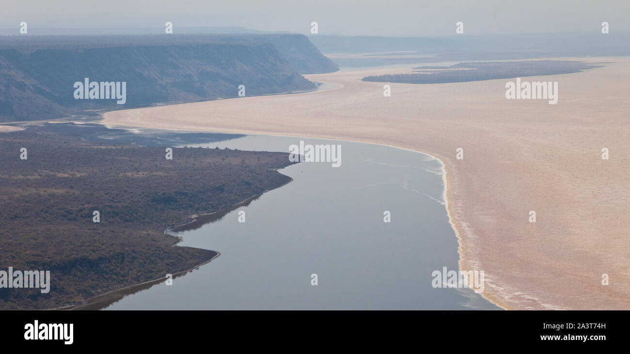 Lago Magadi, Valle del Rift, Kenia, Africa Stock Photo - Alamy