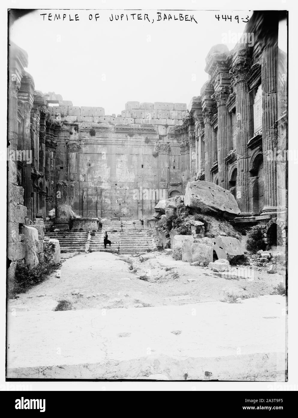 Baalbek jupiter Black and White Stock Photos & Images - Alamy
