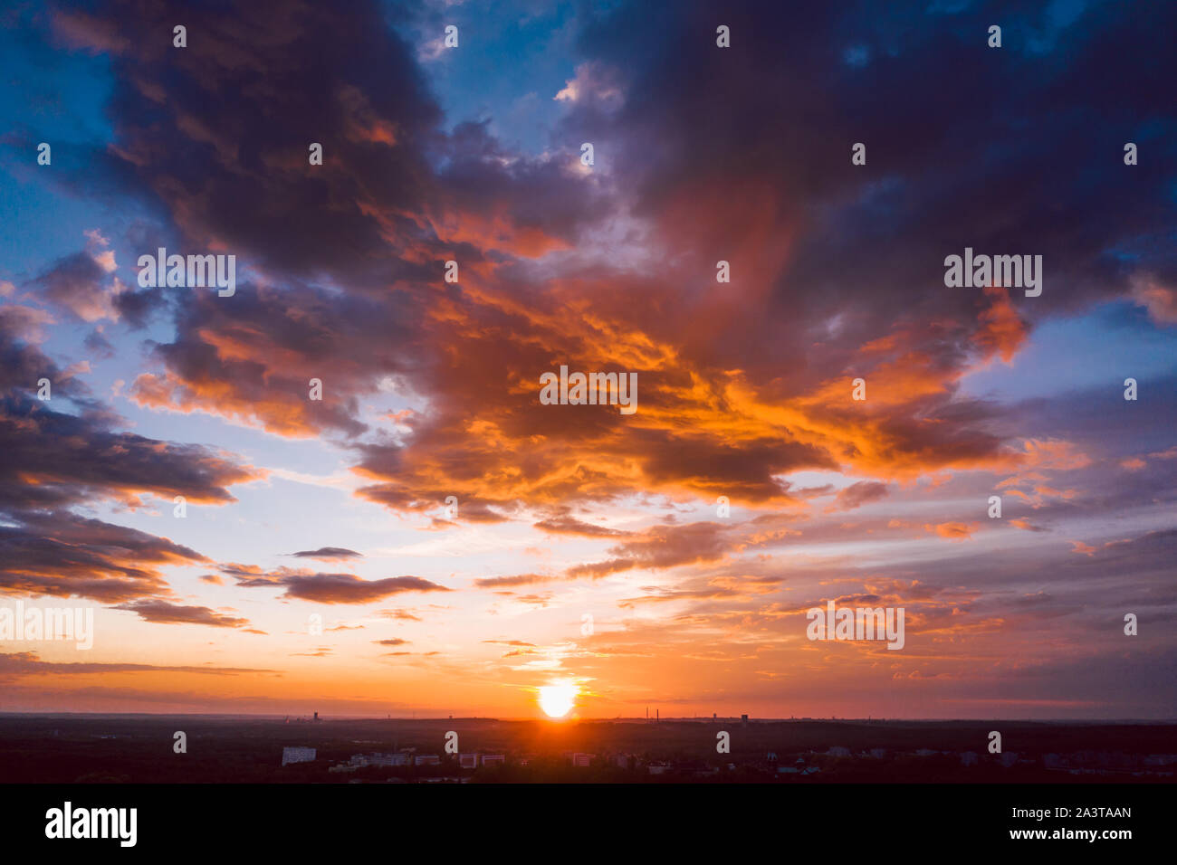 Beautiful sunset pink orange hi-res stock photography and images - Alamy