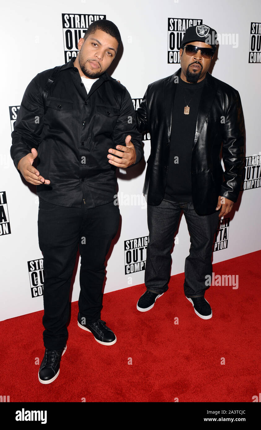 Ice cube straight outta compton hi-res stock photography and images - Alamy