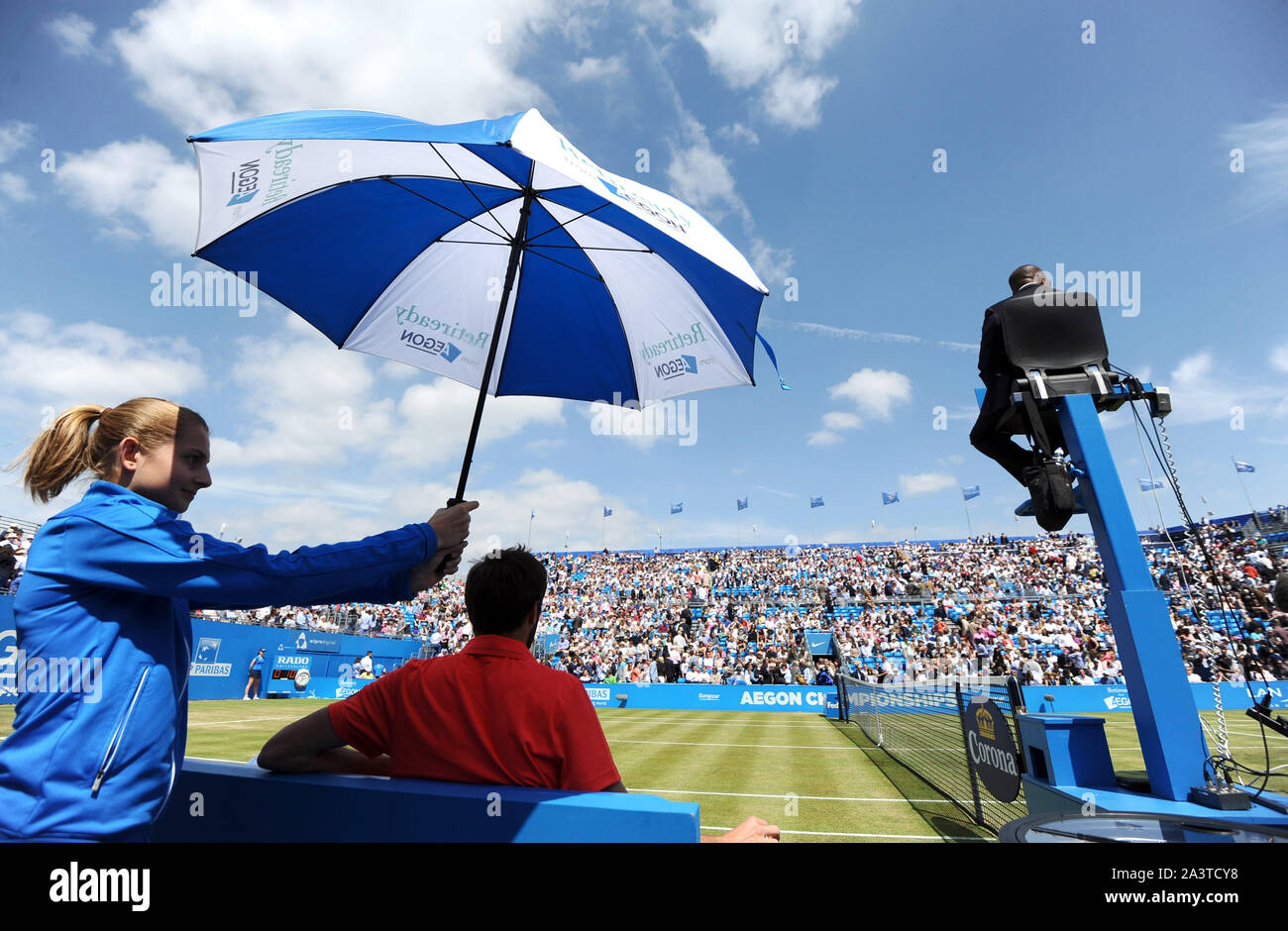 Umpire sitting on chair hi-res stock photography and images - Alamy