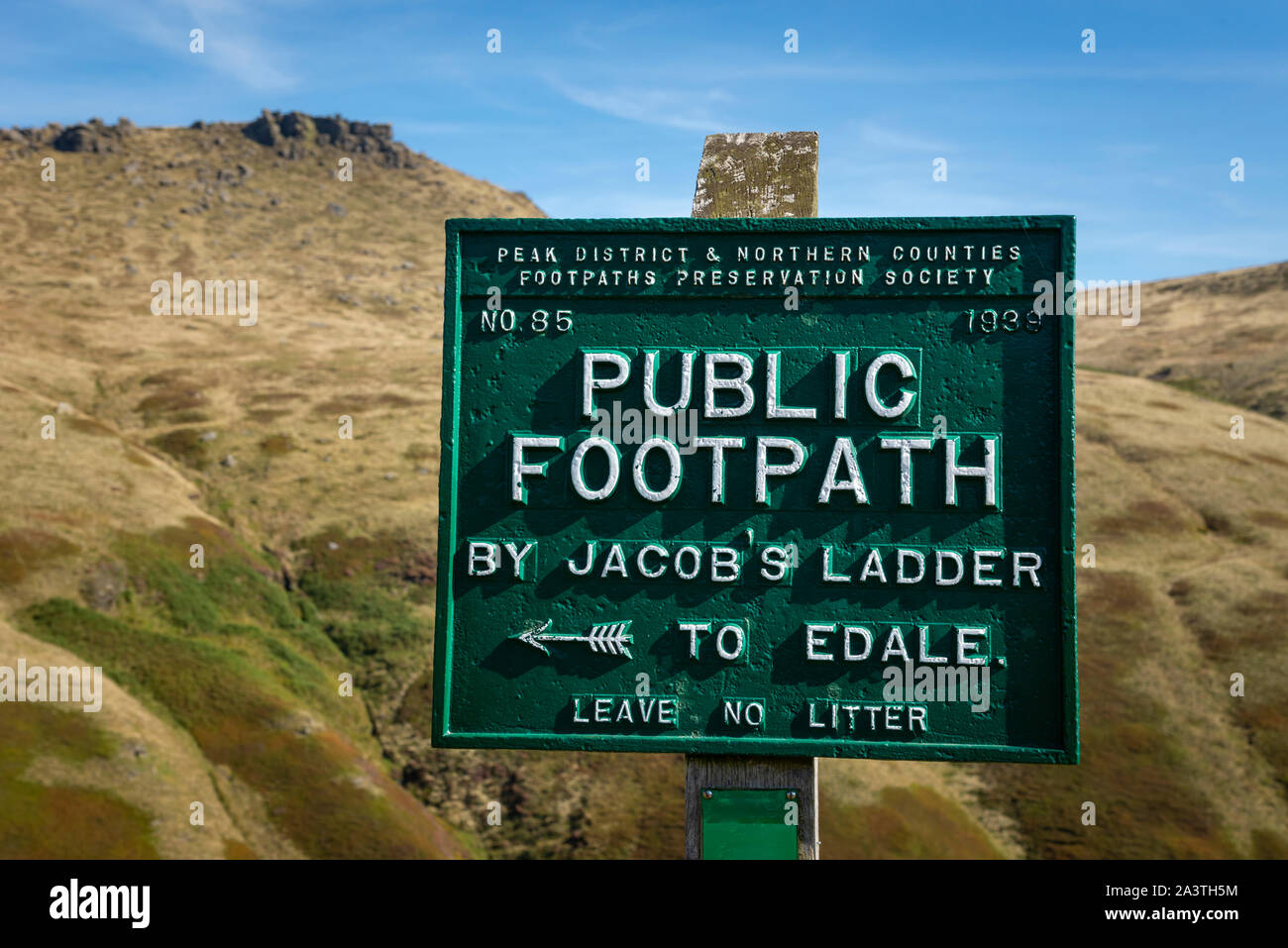 Old footpath sign at Jacobs Ladder on the Pennine Way, Peak District ...