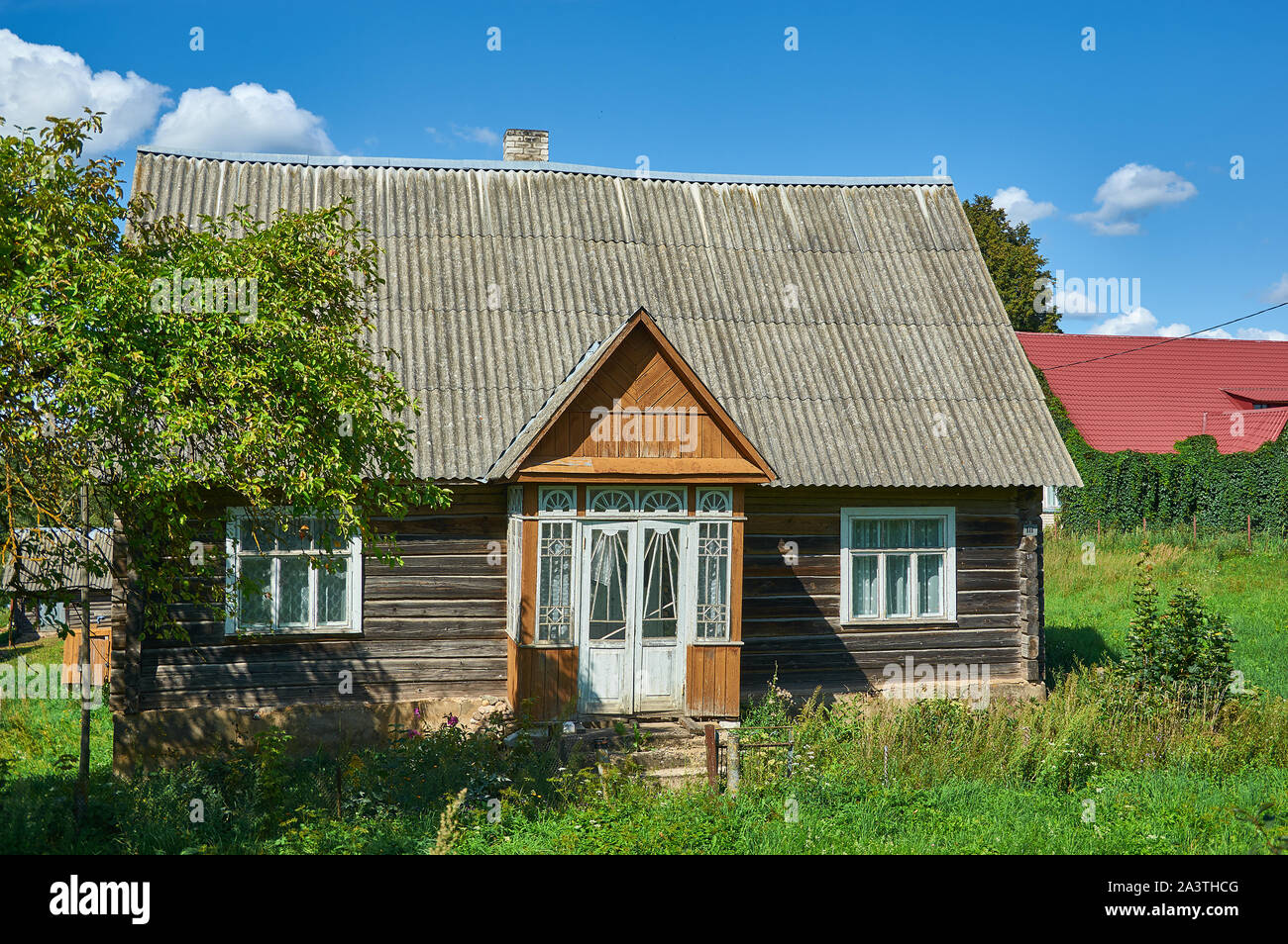 Belarusian Country village house in sunny day Stock Photo - Alamy
