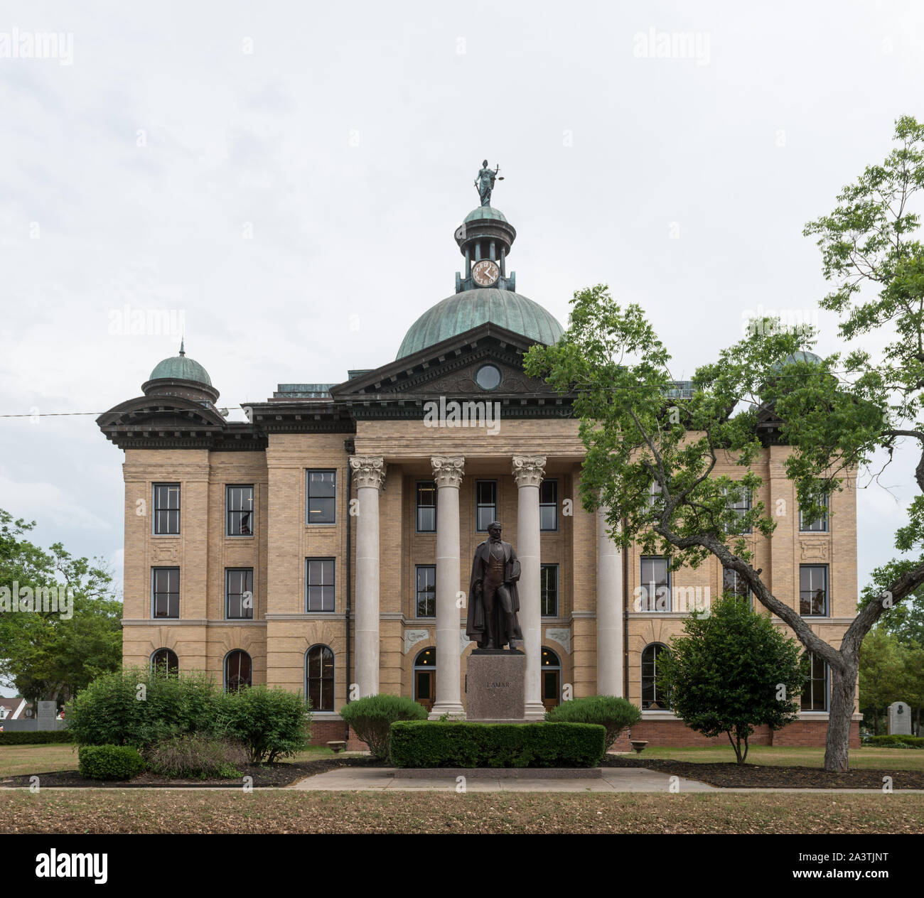 Fort bend county courthouse hi-res stock photography and images - Alamy