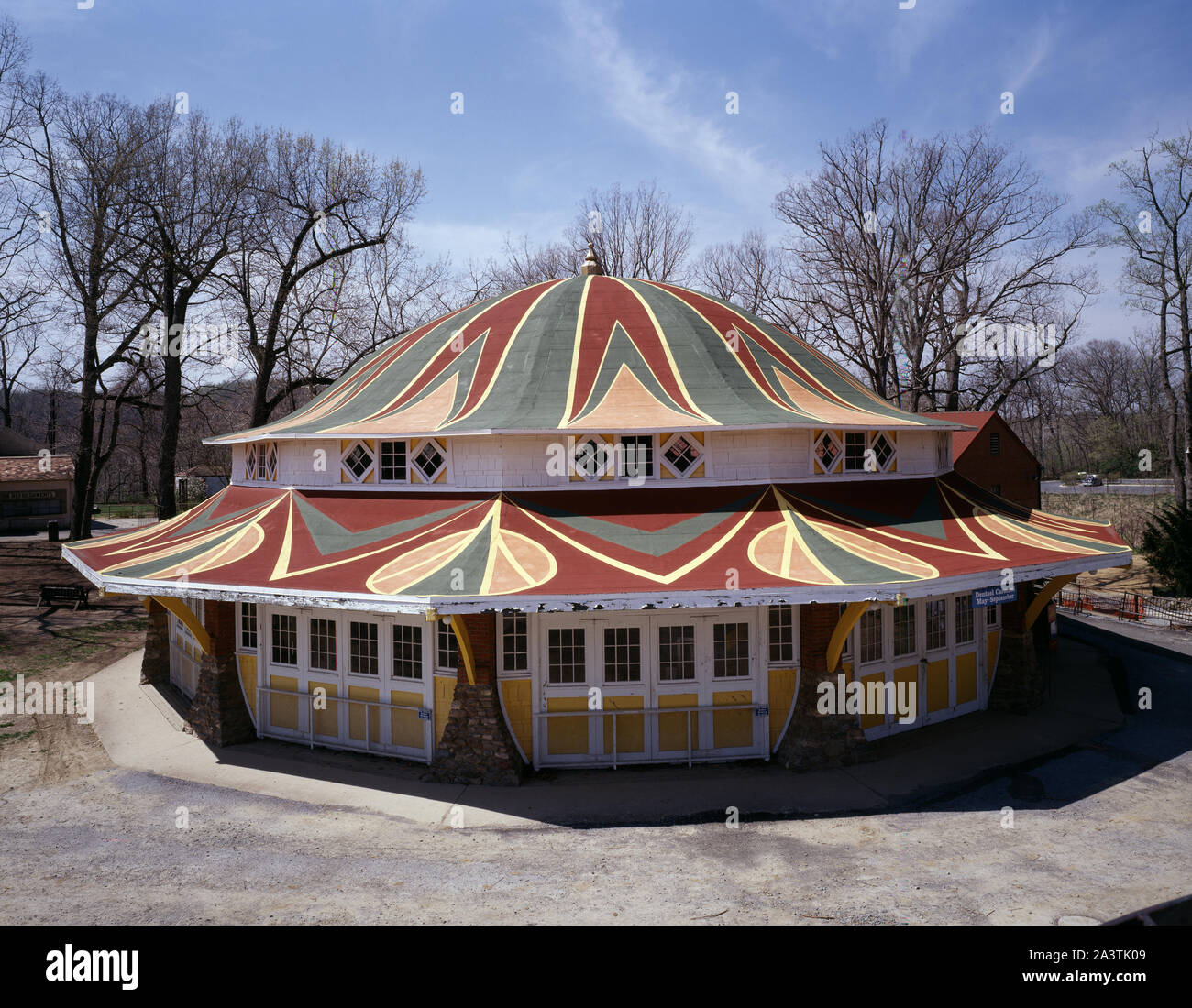 Dentzel hi-res stock photography and images - Alamy